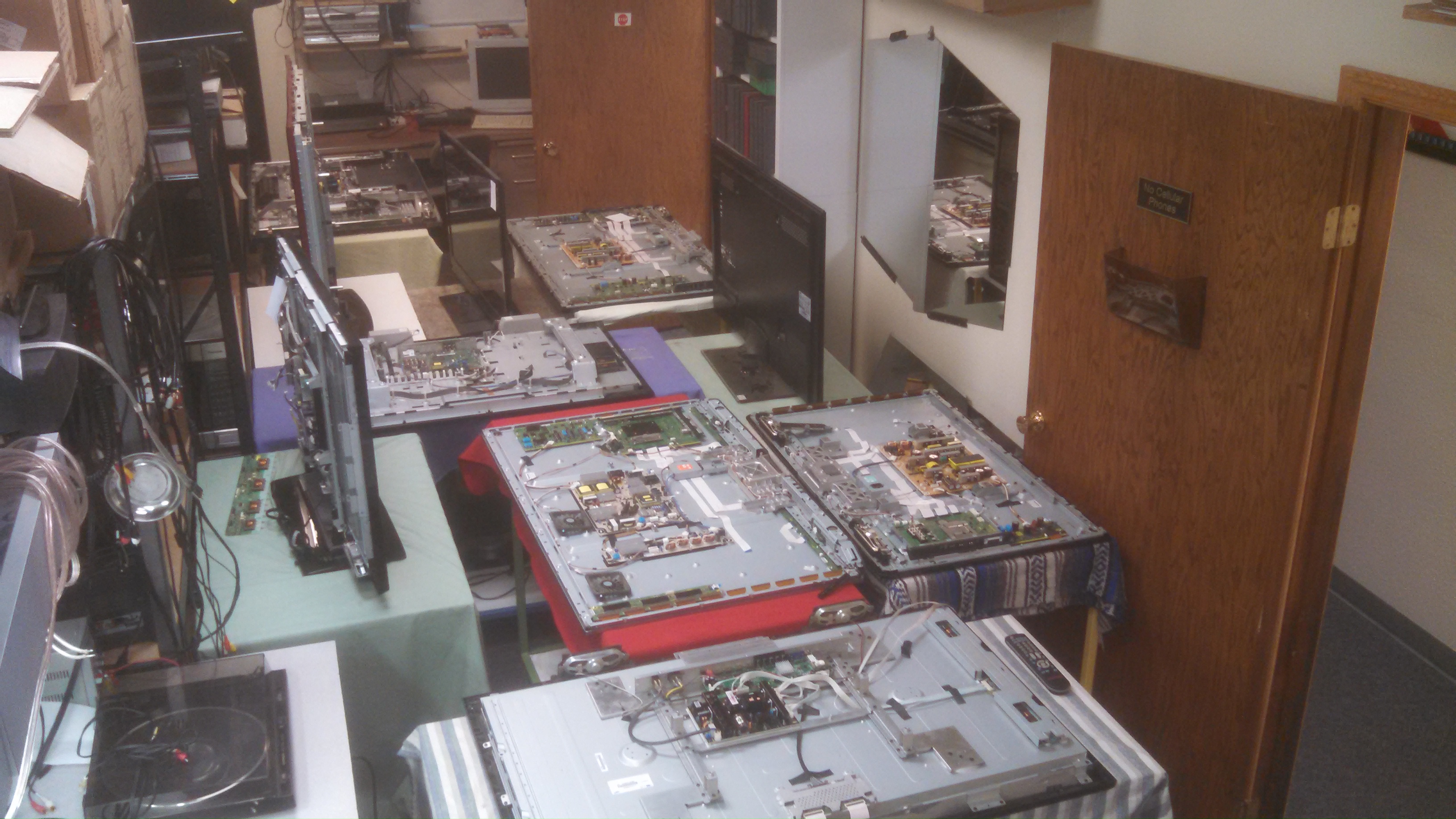 In-Shop Electronics Services | Electronic Repair Services | Vancouver.