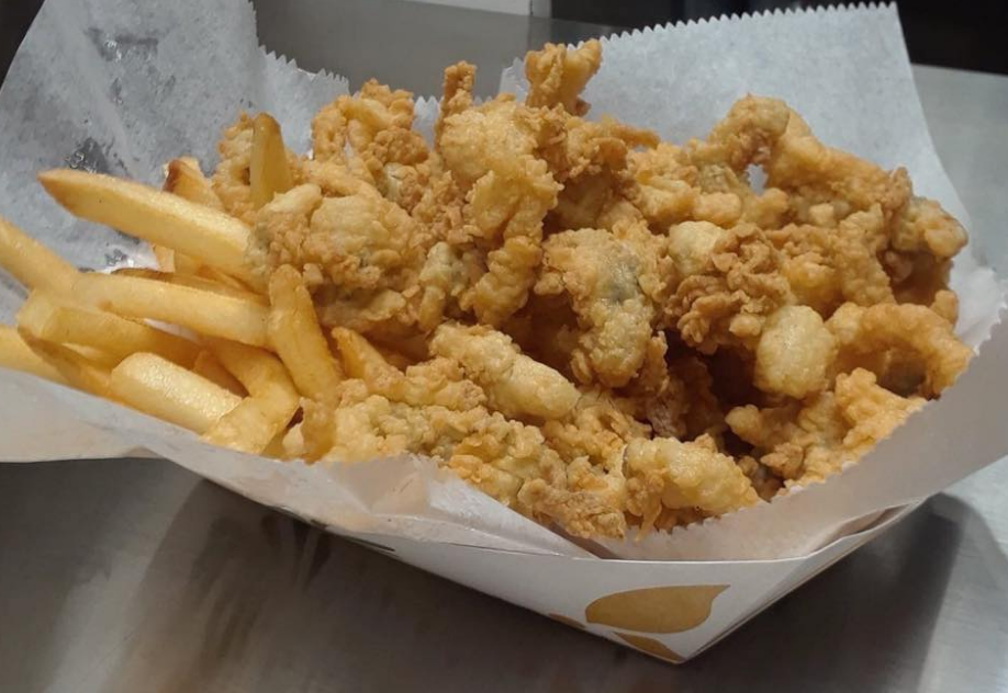 Pinecroft Dairy and Restaurant | Entrees | West Boylston, MA
