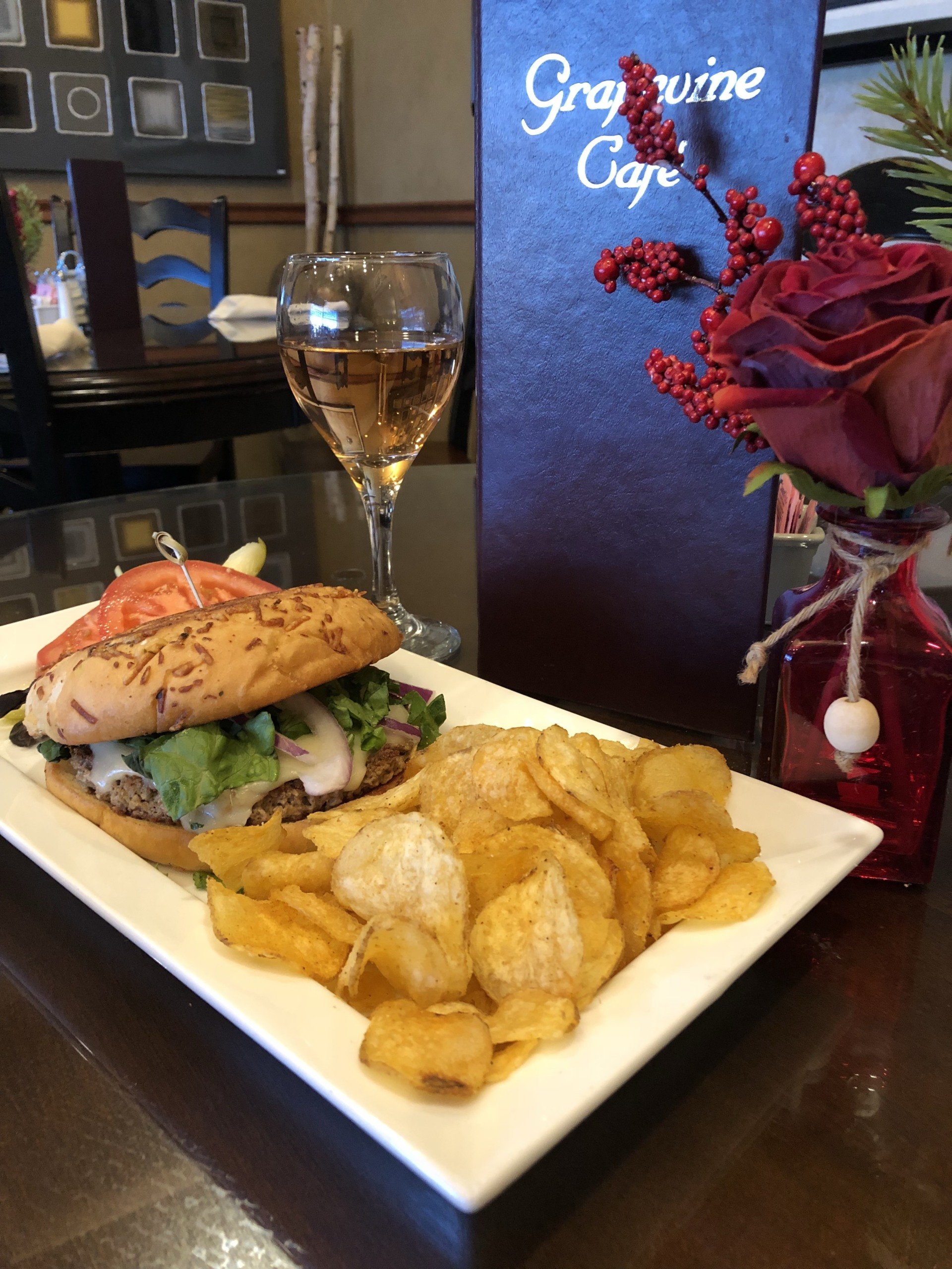 Grapevine Cafe Gallery | Green Bay, WI