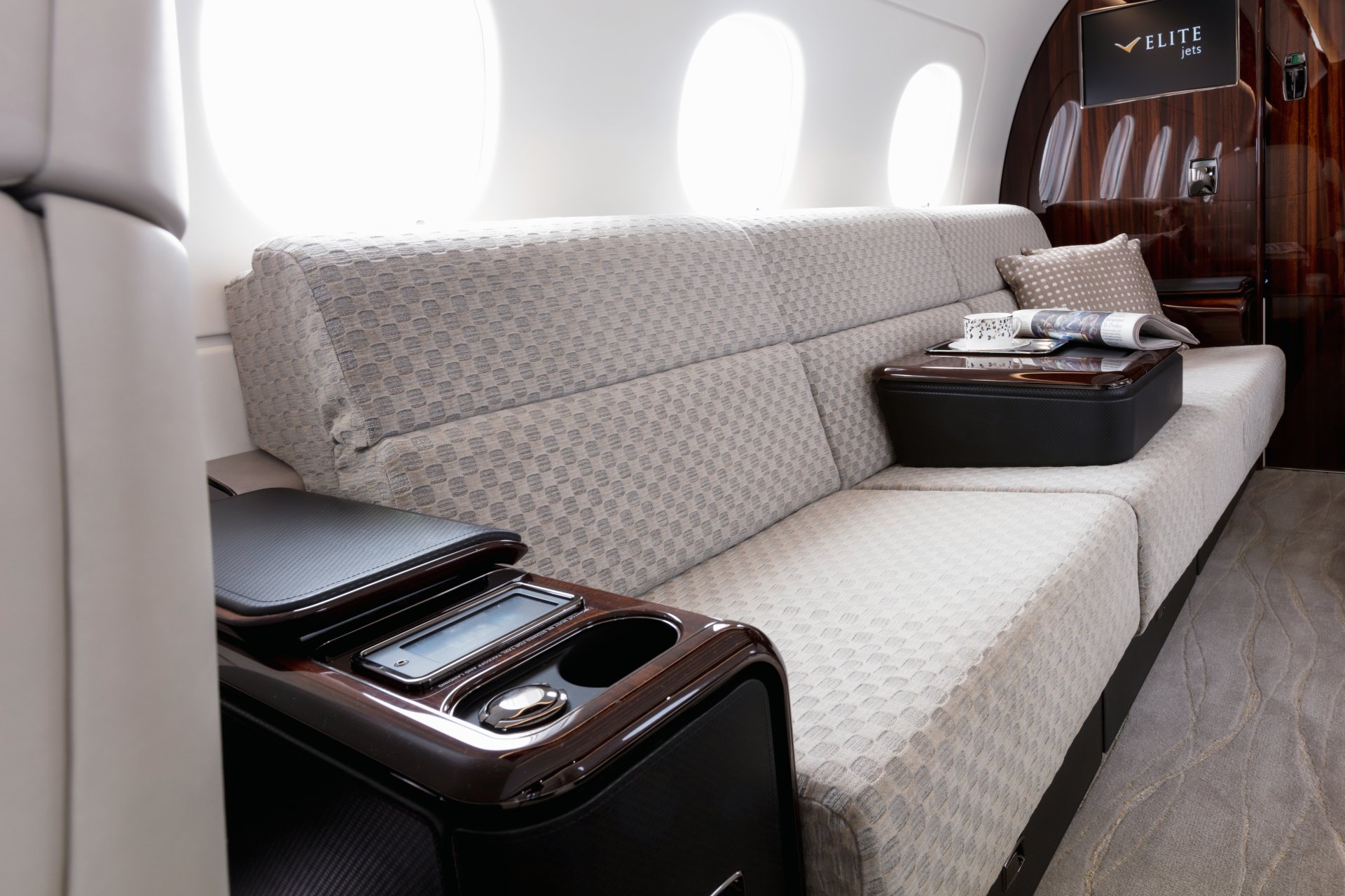 Embraer Legacy 500 Aircraft | Private Jet Charter | Empty Leg Flights ...