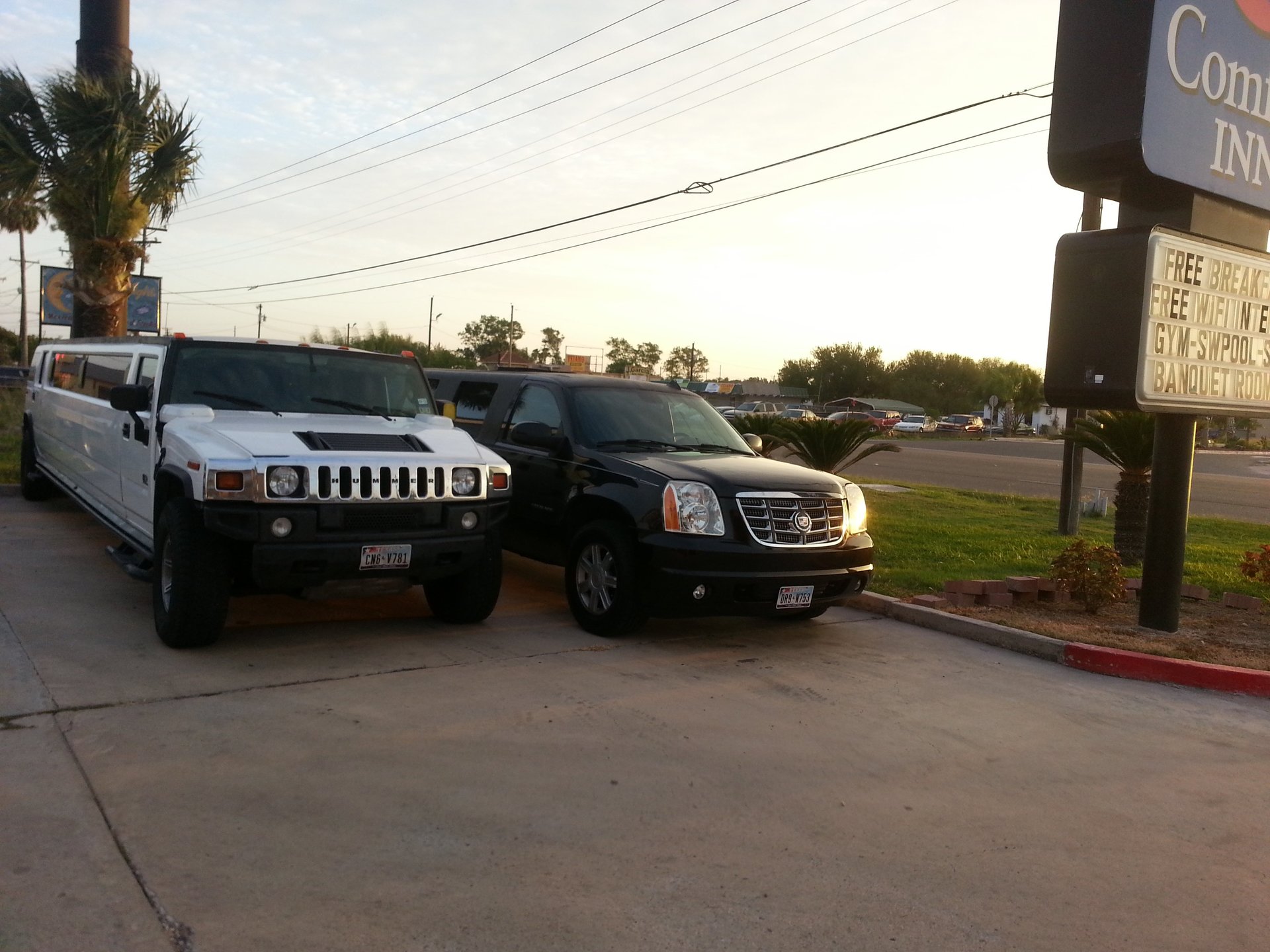 All Over the Valley Limousine | Limousine Rides | Pharr TX