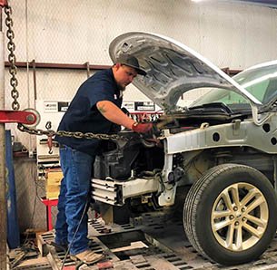 Lone Star Collision Center | Automotive Refinishing | Paris