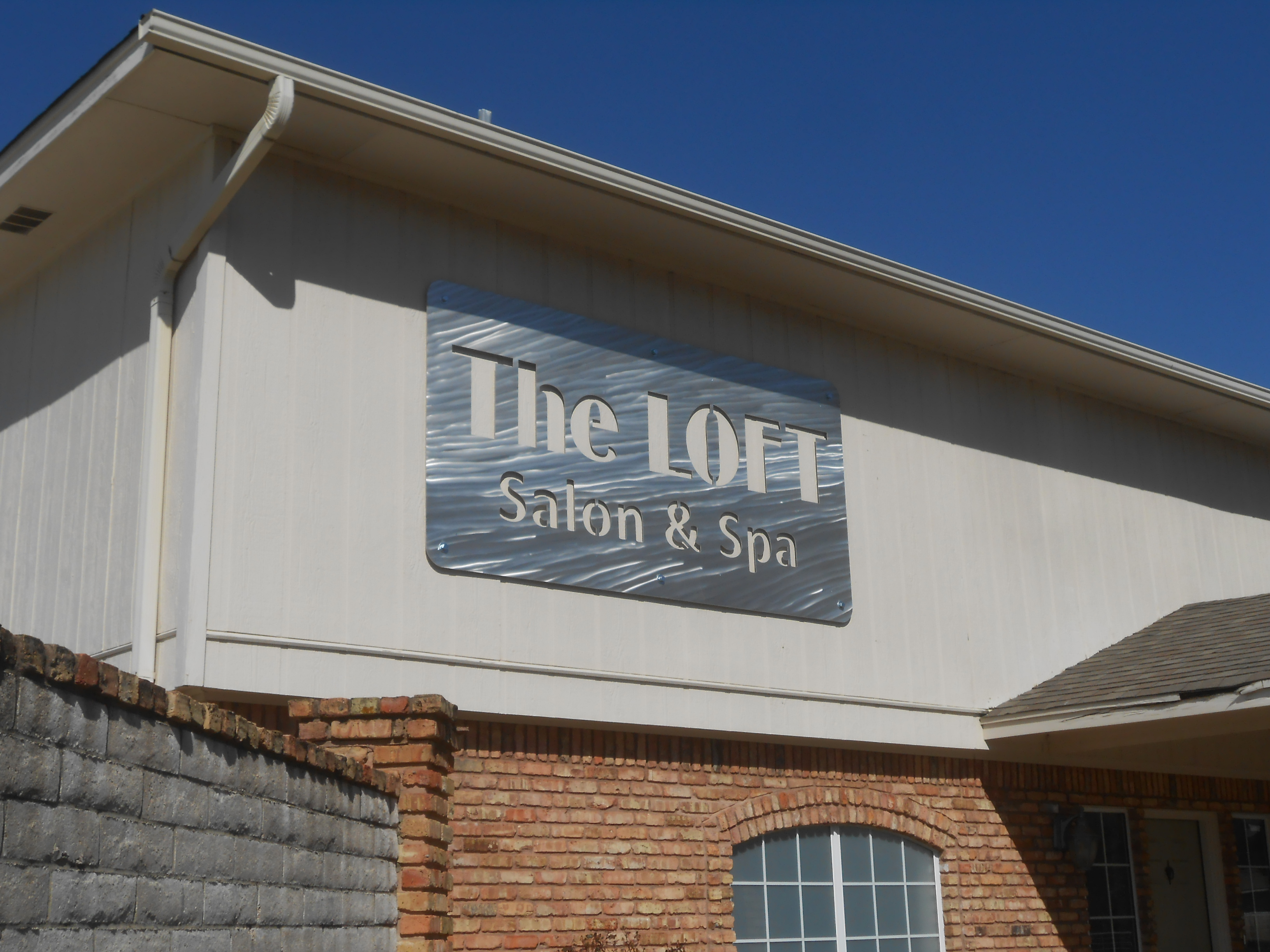 Rick Signs | Vehicle Graphics | Oilfield Signs | Custom Signs| Longview, TX