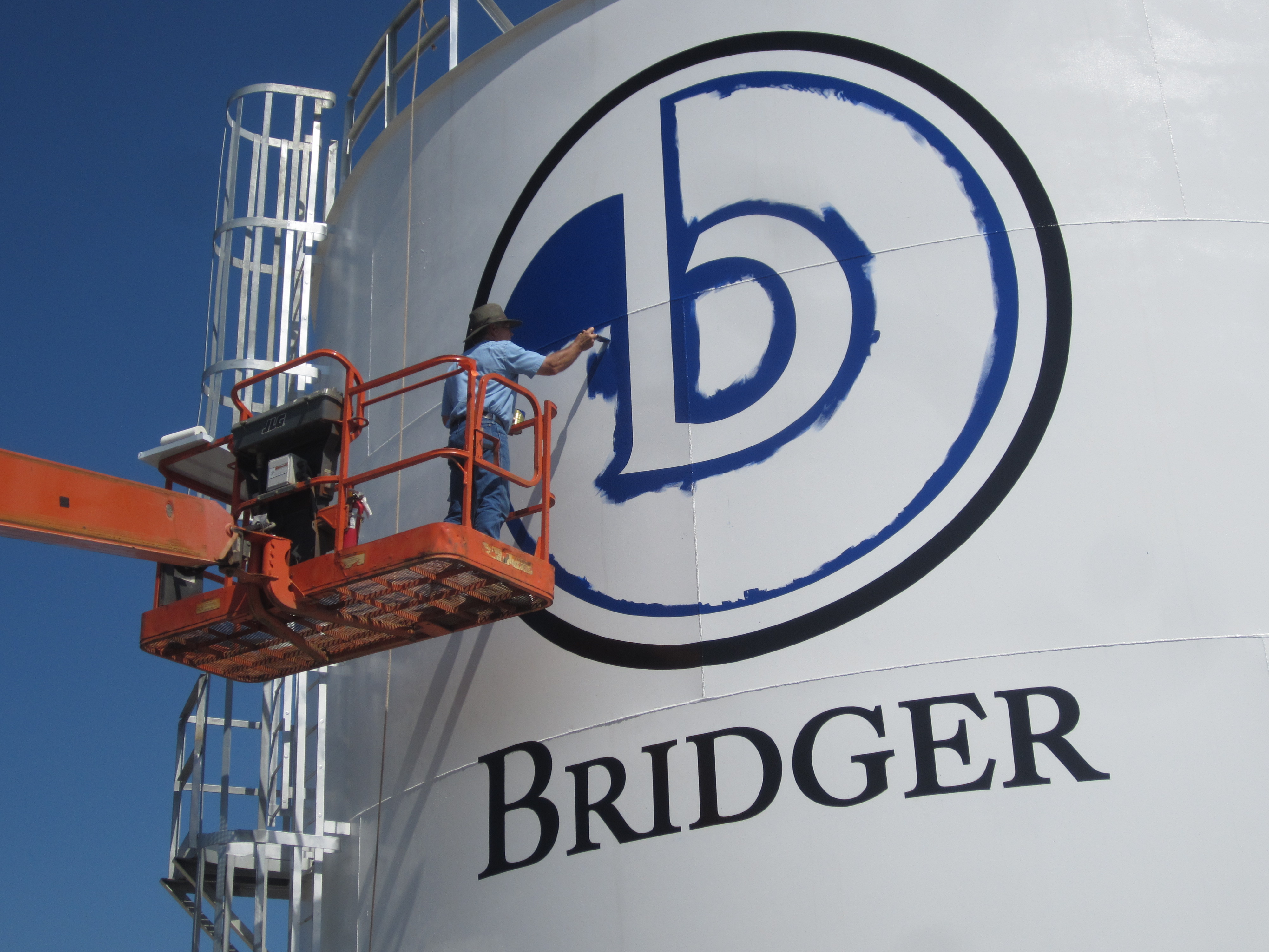 Rick Signs | Vehicle Graphics | Oilfield Signs | Custom Signs| Longview, TX