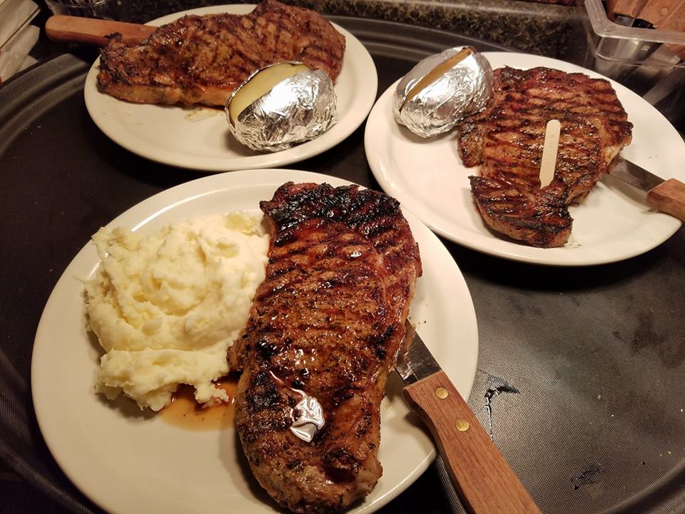 SUNNY'S SPORTS BAR & GRILL | Restaurant | Reed City, MI