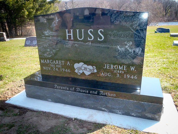 Memorials | Granite Memorials | Neenah, WI