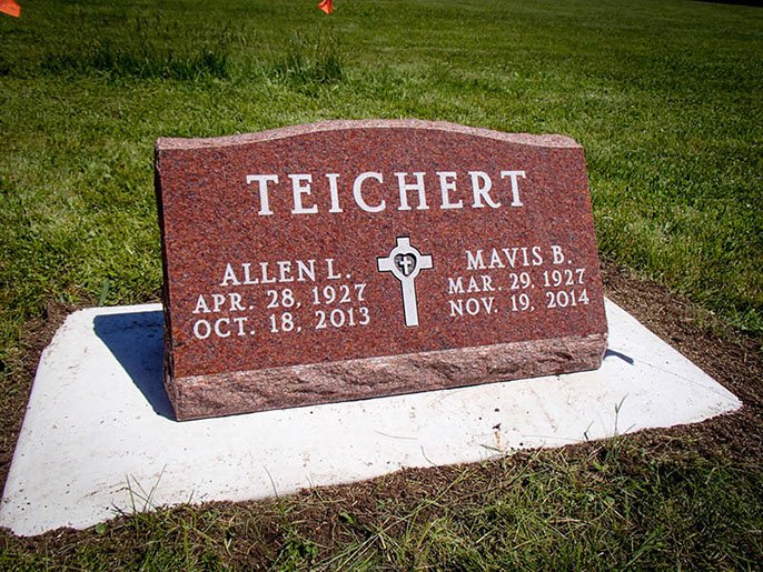 Memorials | Granite Memorials | Neenah, WI