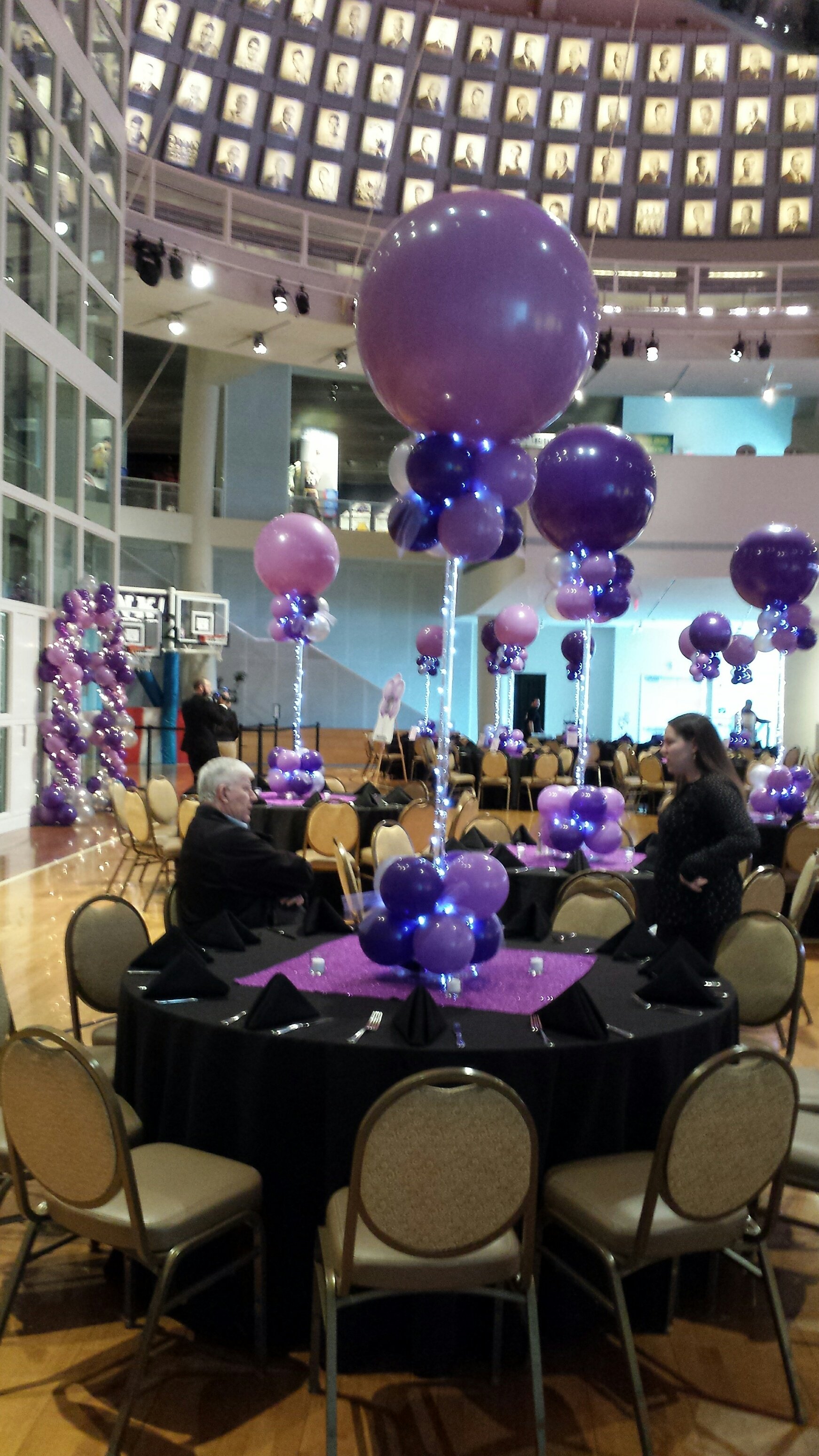 Balloons Around Town Gallery | Springfield, MA