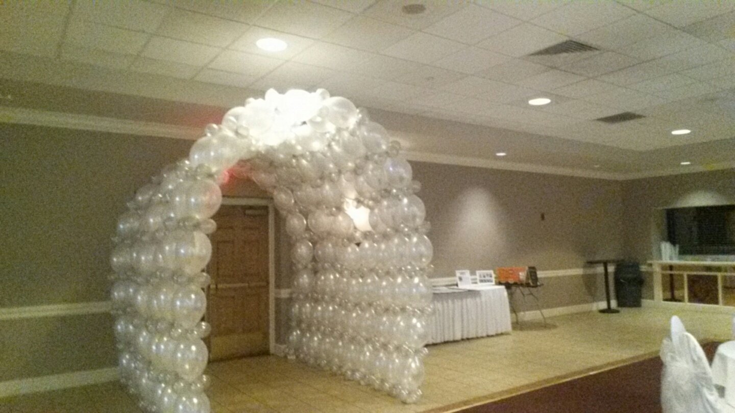 Balloons Around Town Gallery | Springfield, MA