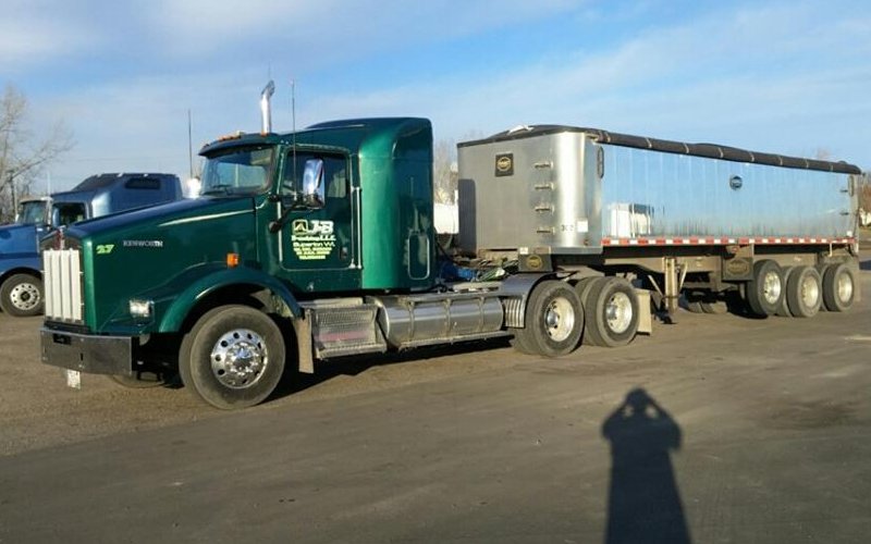 J & B Trucking LLC Photo Gallery | Superior, WI