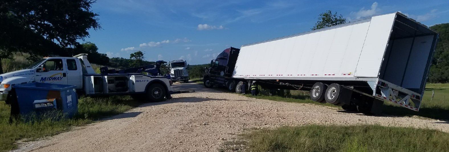 Midway Wrecker Service Photo Gallery | Kerrville, TX