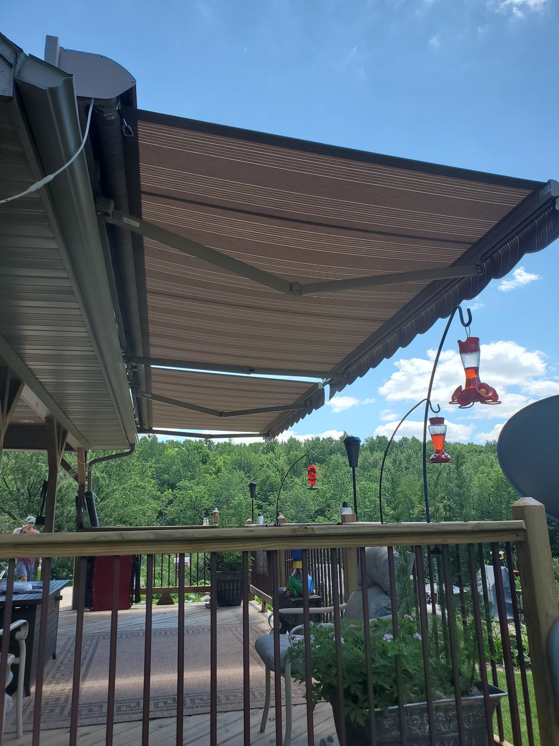 Retractable Awning | Roll-Out Awning | Appleton, WI