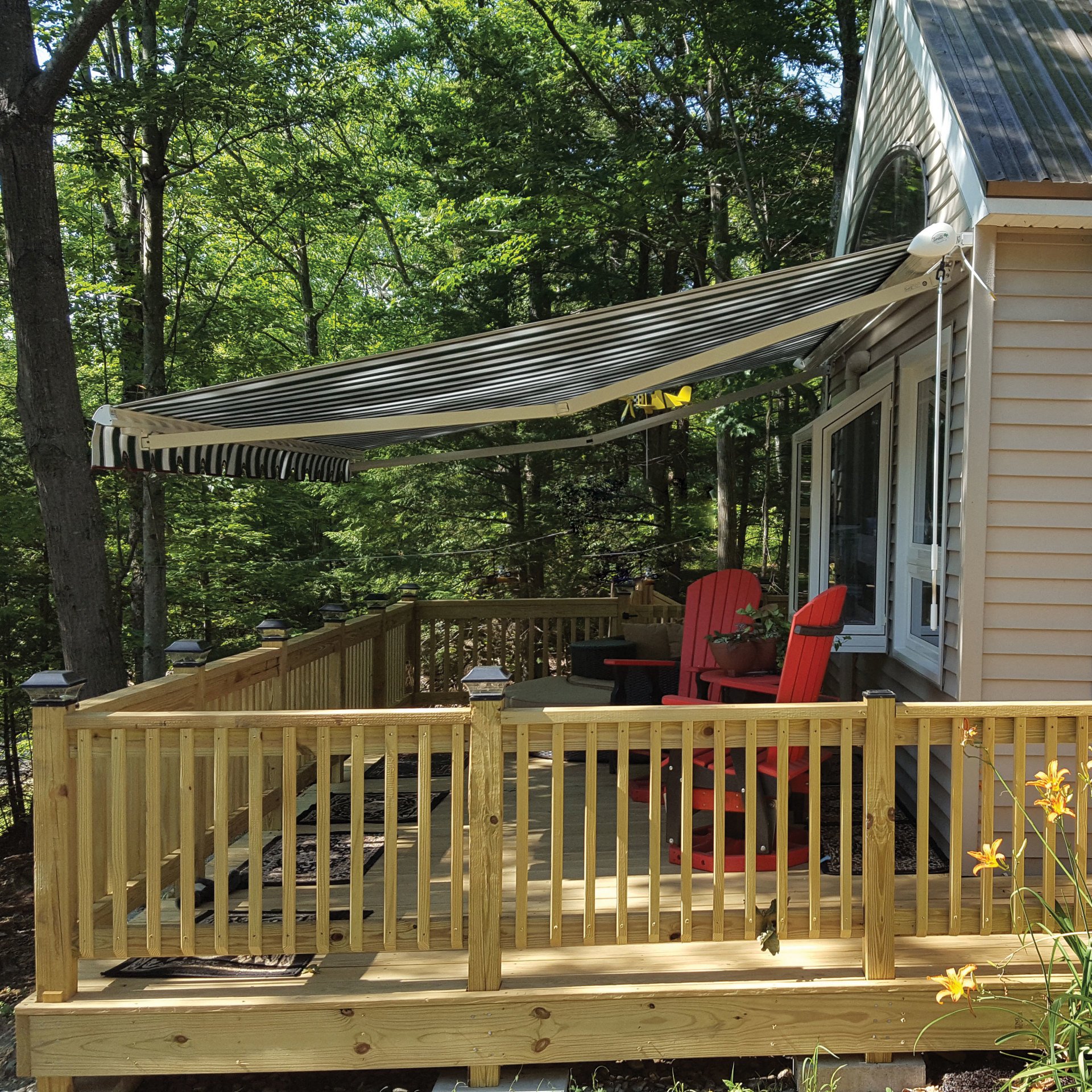 Retractable Awning | Roll-Out Awning | Appleton, WI