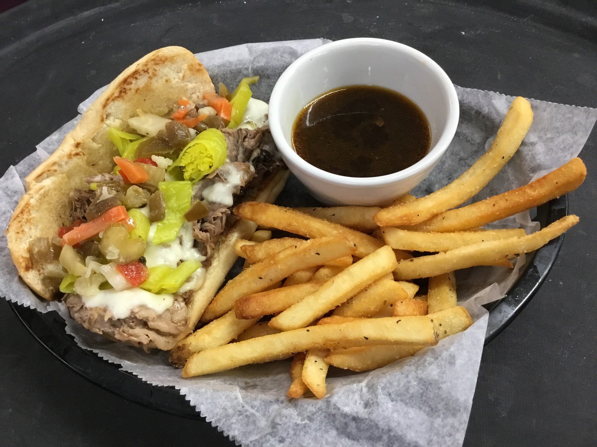 Royal Pub and Café | Food Café | Freeport, IL