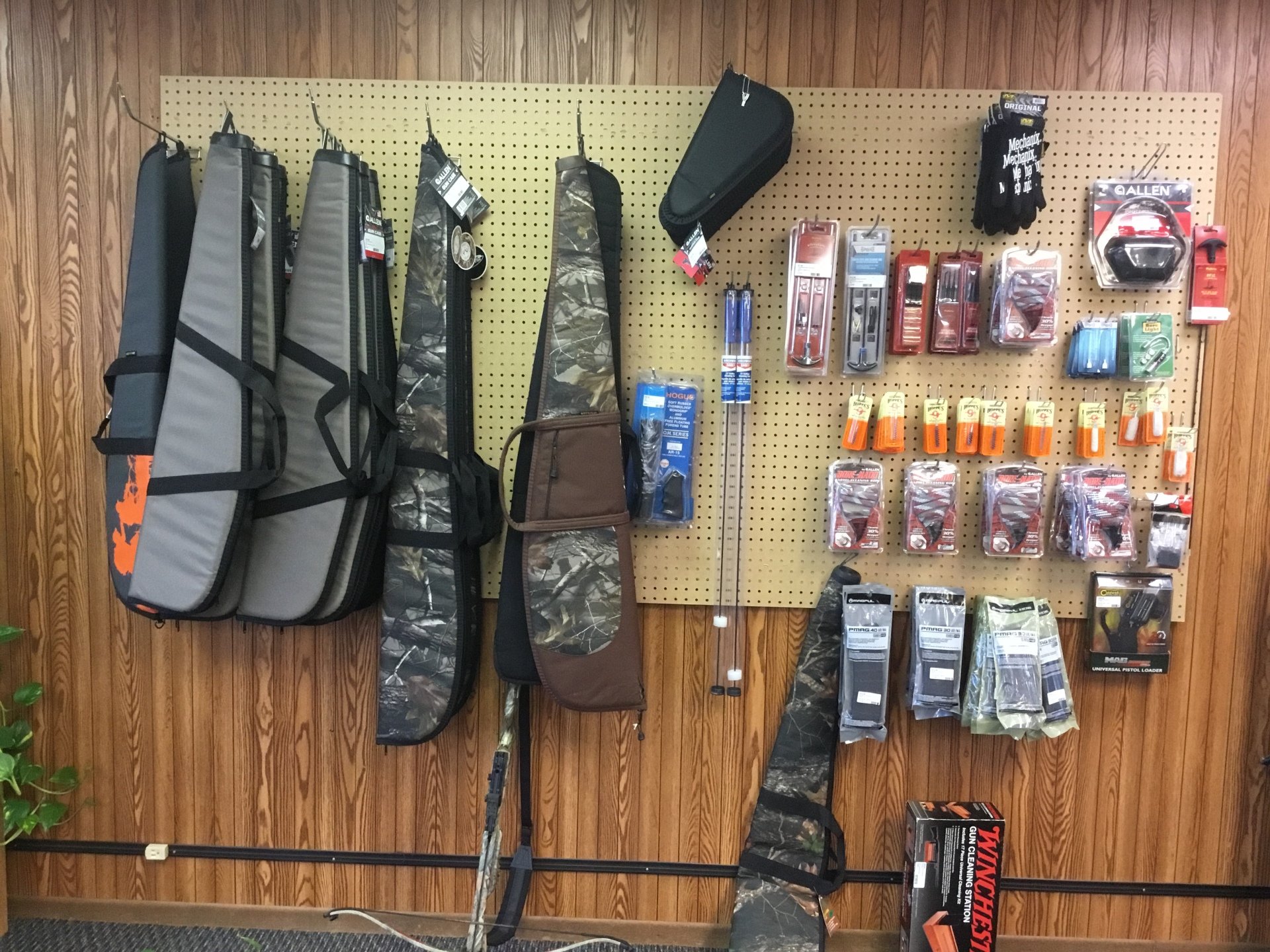 Monster Pawn Springfield Inc | Pawn Services | Springfield, IL