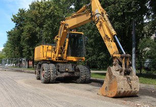 Heavy Equipment Glass | Excavator Glass Repair | Eau Claire
