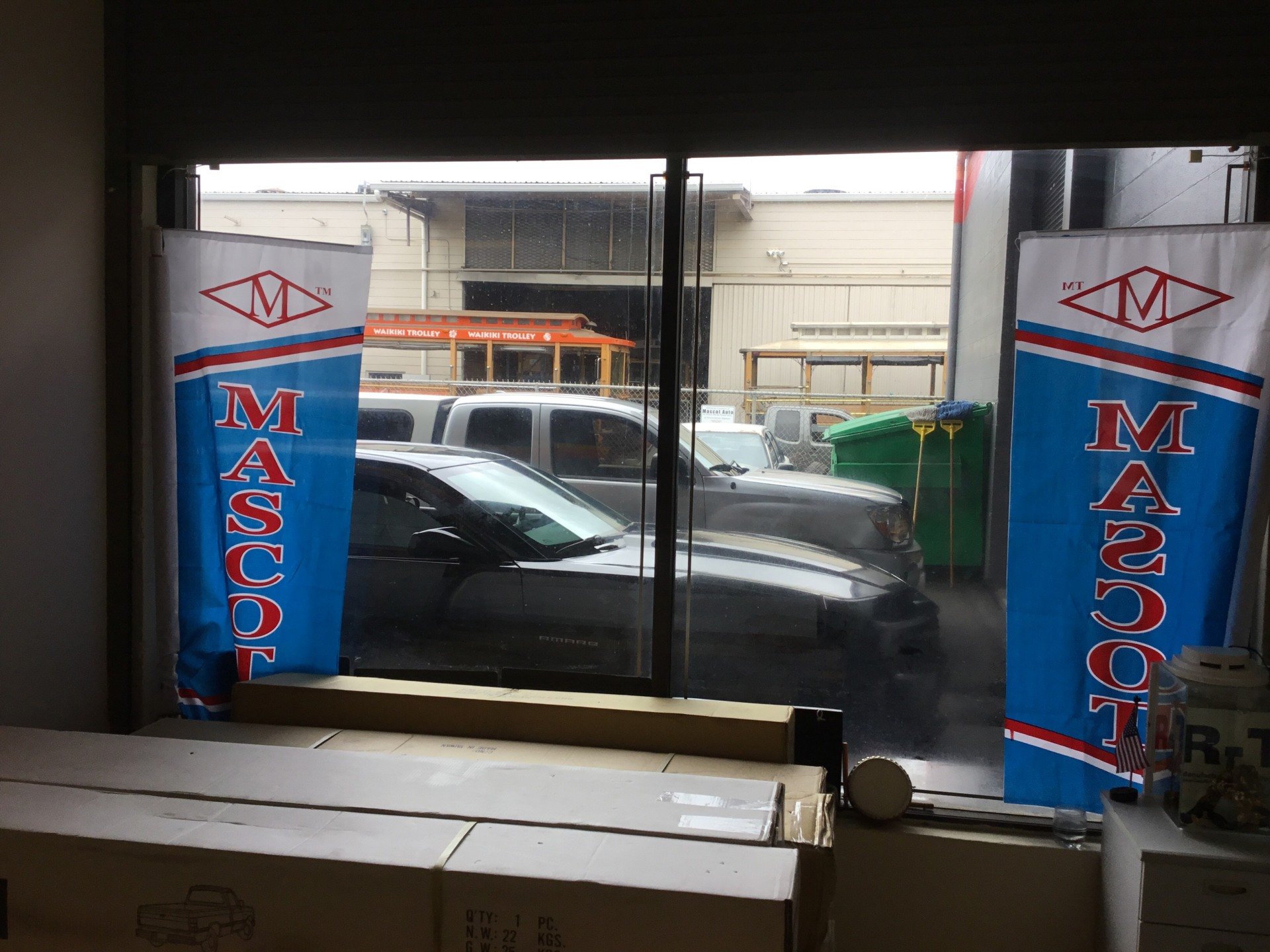 Mascot Auto Parts Gallery | Honolulu, HI