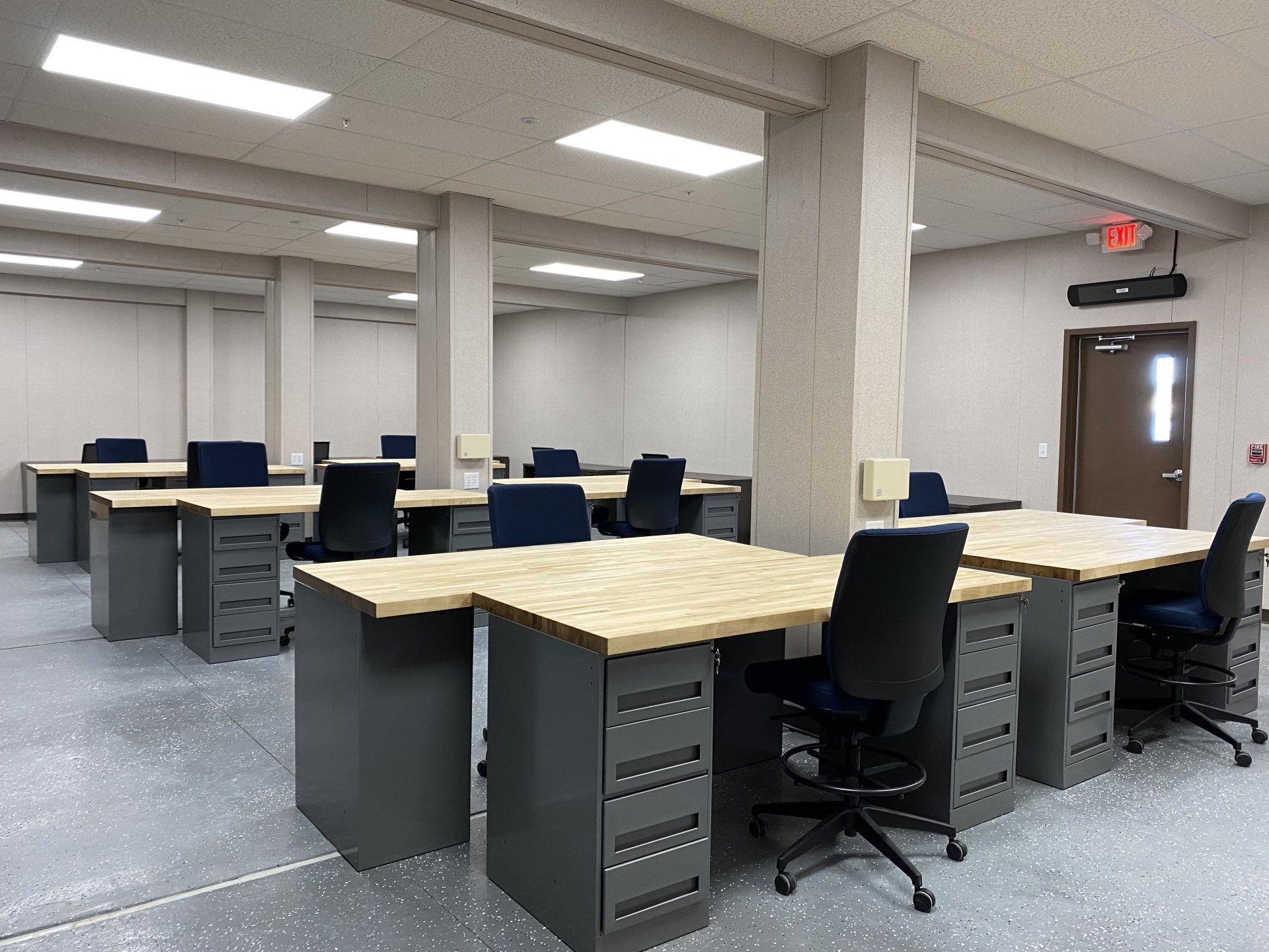 Lease of Modular Maintenance Shop / Office Building