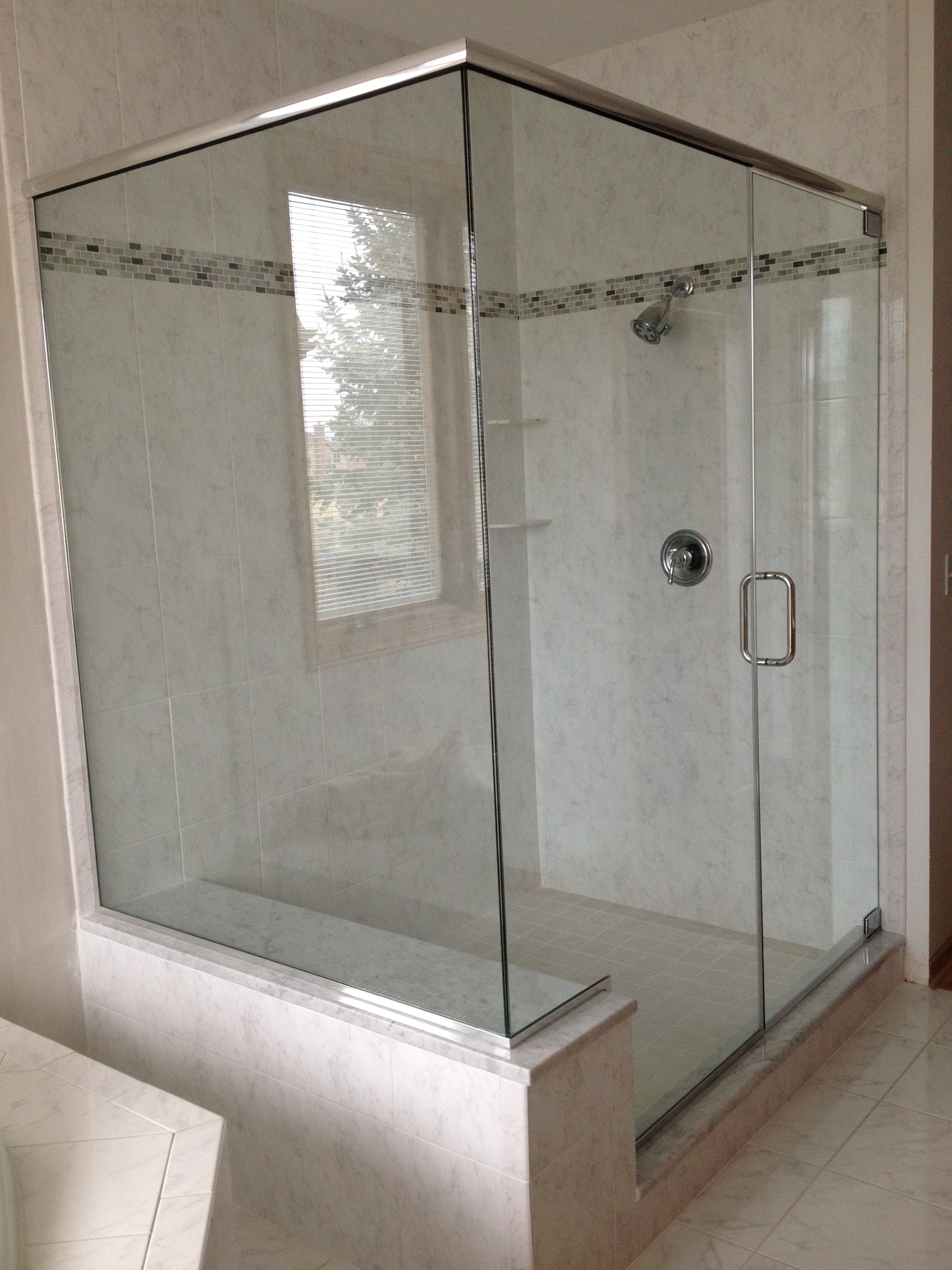Glass Shower Doors | Frame Shower Doors | Crystal Lake, IL