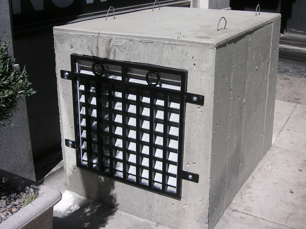 Iron cover