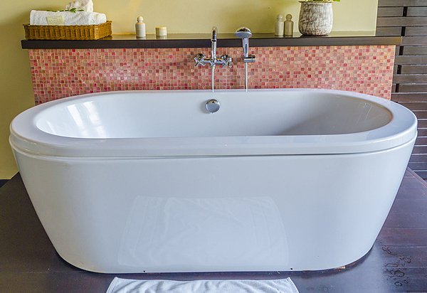 Freestanding Acrylic Tubs | Bathtubs | Oklahoma City, OK